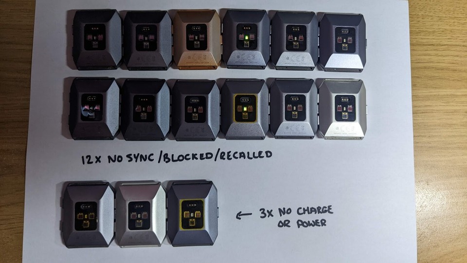 15x Faulty Fitbit Ionic (FB503) - Sync Issues / Locked - For Parts! | eBay