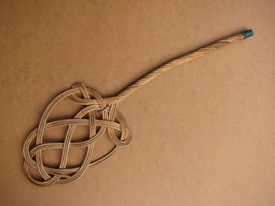 Old Antique Primitive Wooden Wicker Willow Rug Beater Carpet Swatter ...