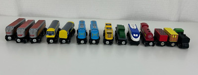 Maxim LOT Wood Trains Engines Train Cars Wooden Painted Toys Magnetic ...