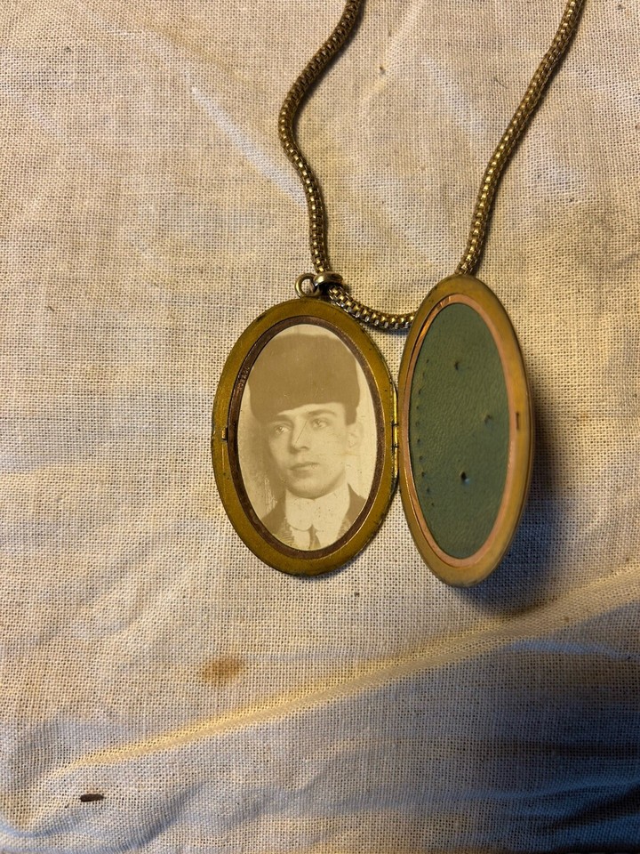 Antique SOB Co Gold Crescent Moon Stars Starburst Locket W/Chain ...