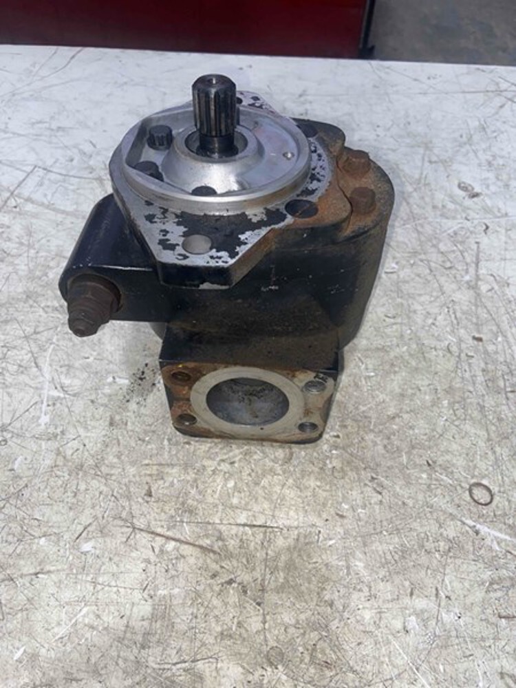 Hydraulic Pump fits Case IH 7130 7110 7140 7120 7150 1980421C1 for sale ...