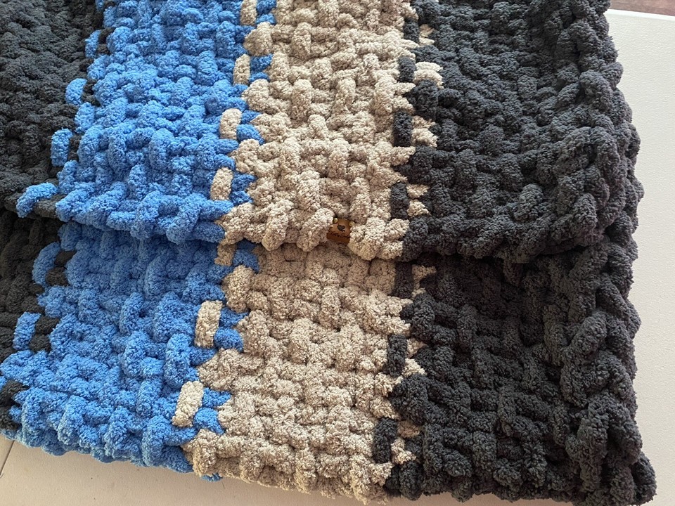 Chunky Knit Blanket Handmade Soft Throw Blanket- Skip Stitch Pattern | eBay