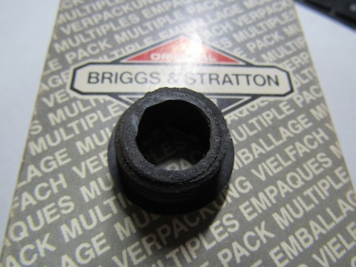 BRIGGS & STRATTON DIPSTICK GROMMET OEM 281370 281370S 68838 | eBay ...
