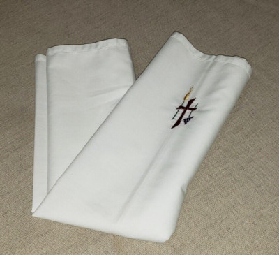 ALTAR TABLE RUNNER CLOTH FRONTAL WHITE W/EMBROIDERY 36" X 20" | eBay