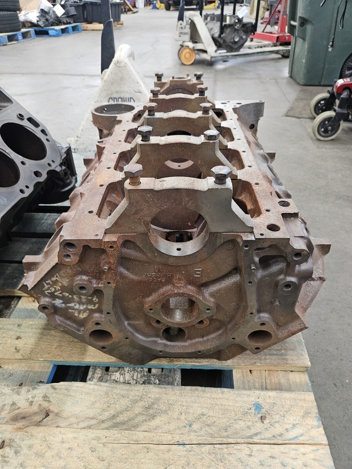 1973 Corvette Chevelle BBC 454 2 Bolt Main Engine Block 3999289 289 D-4 ...