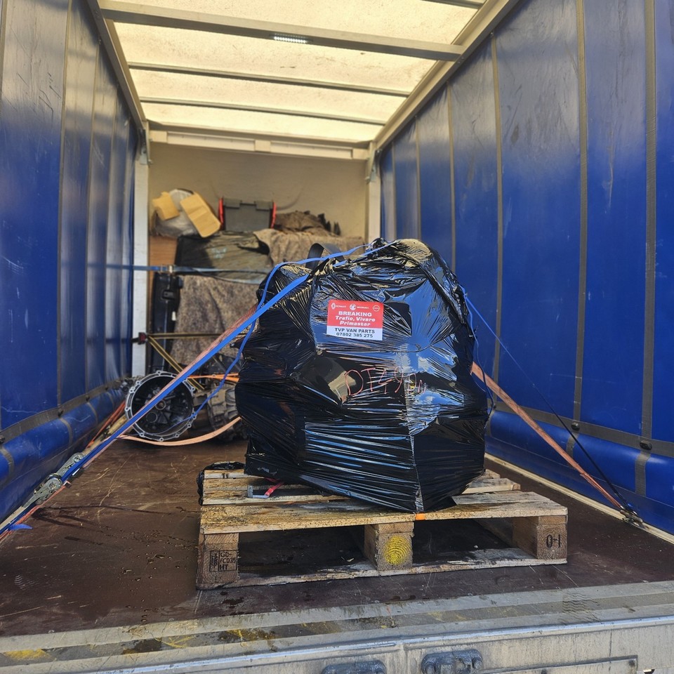 R9M ENGINES COMPLETE 408 413 450 452 VAUXHALL VIVARO RENAULT TRAFIC ...