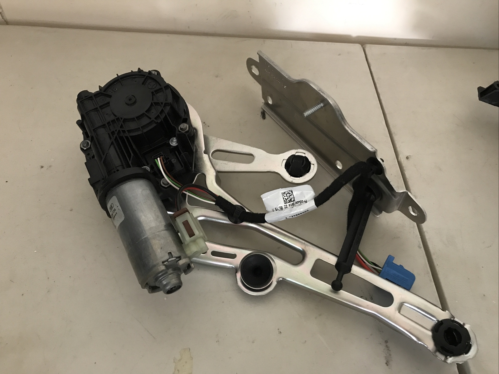 2020 MERCEDES BENZ S CLASS OEM TRUNK LID UNLOCK DRIVE A2228200442 | eBay