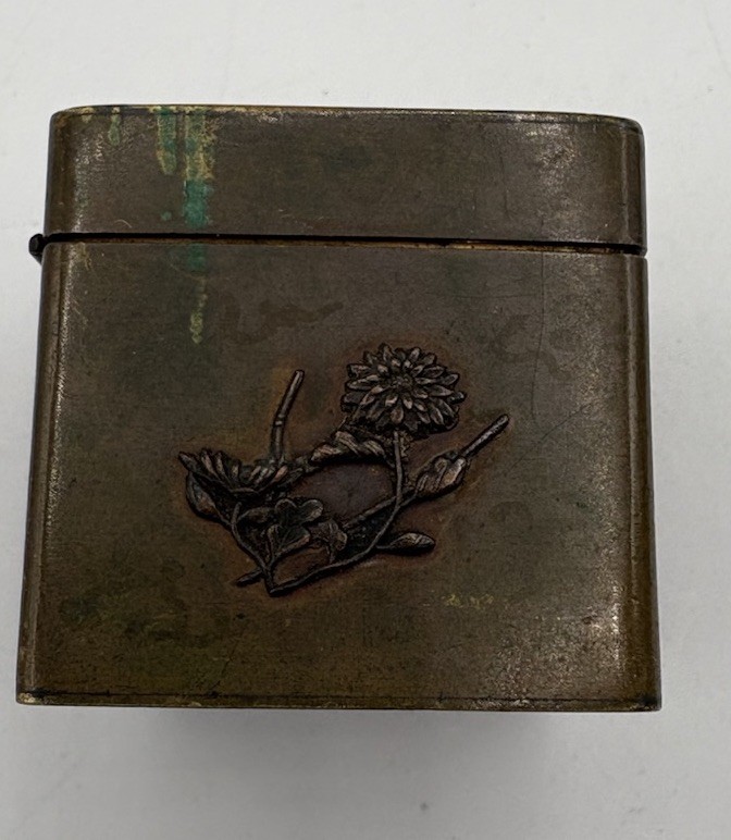 ANTIQUE JAPANESE MIXED METAL COPPER BRASS PILL SNUFF BOX MEIJI PERIOD ...