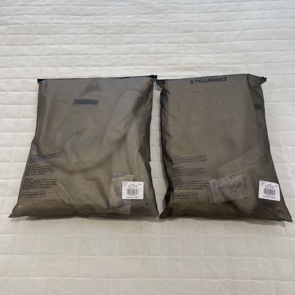 Fear Of God Essentials Light Oatmeal 2 Piece Set FW22 In XXL ...