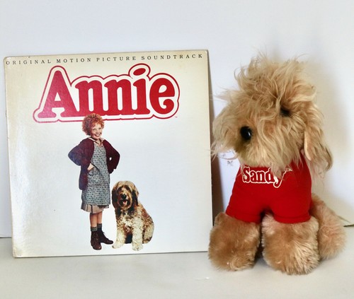 ANNIE 1982 movie gatefold soundtrack album and plush Sandy doll ...