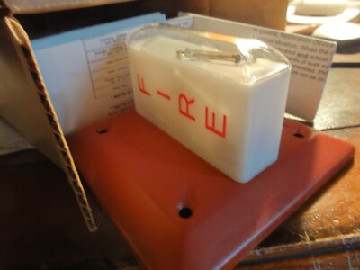 BRAND NEW FOS SIGNALING HORN STROBE FLUSH MOUNT plate 5521B-N-14-24-DC ...