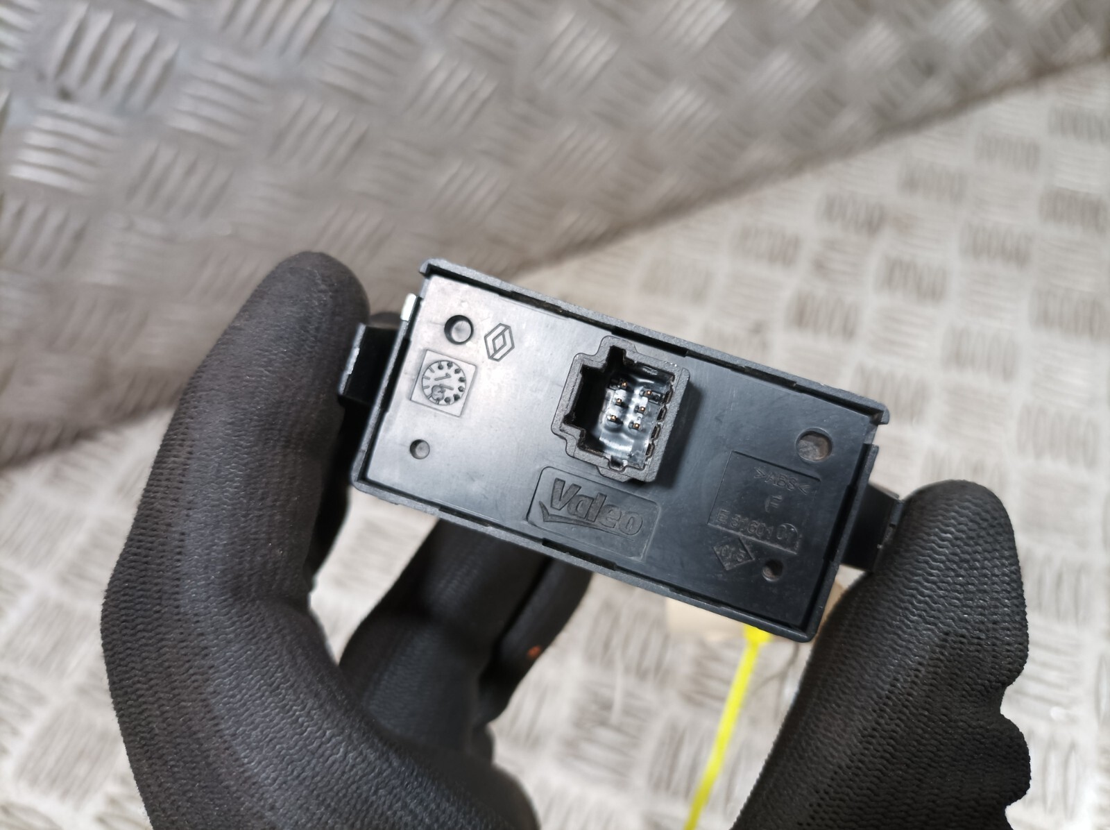 Renault Master MK3 Movano 2.3 2010-19 Genuine Hazard And Door Lock ...