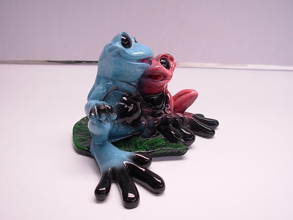 Kittys Critters Toadly In Love Frog Figurine Retired Collectible #8542 Blue Pink | eBay