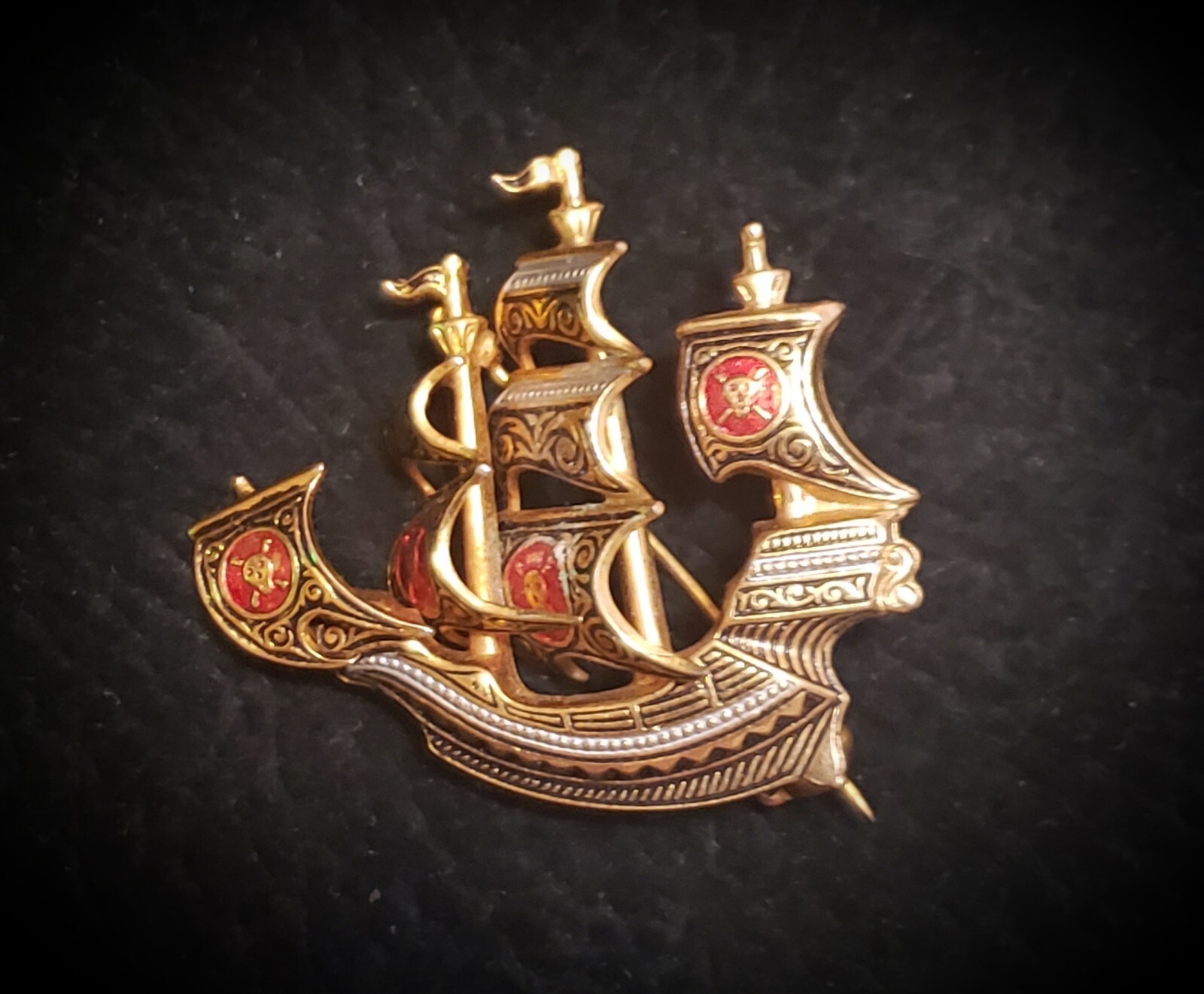 Vintage Damascene Brooch Pirate Ship Spanish Galleon … - Gem