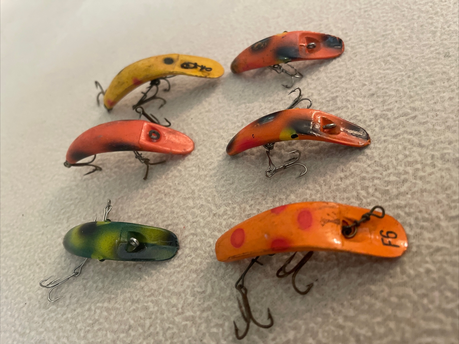 Lot of 6 Vintage Multi-colored Flat Fish Lures ~ various sizes | eBay