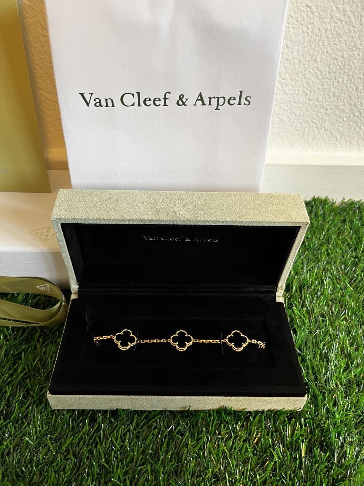 Van Cleef & Arpels Vintage Alhambra Chain Bracelet 18… - Gem