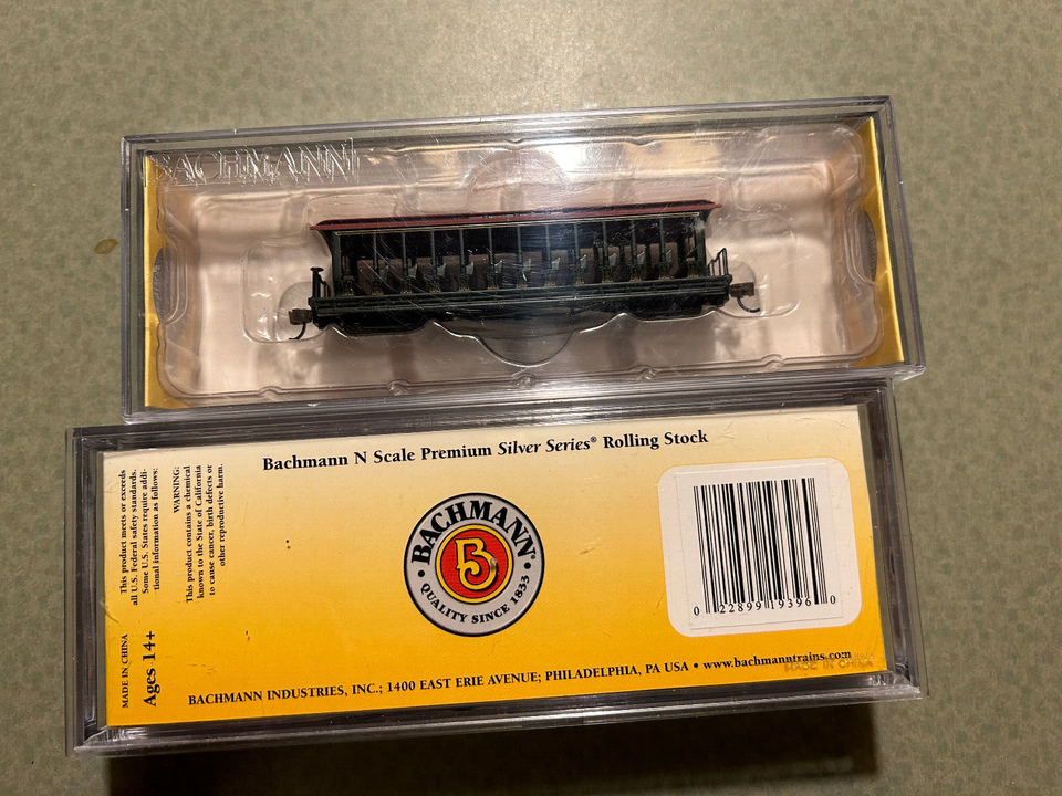 Lot of 2 N Scale Bachmann Silver Silver Series Open-Sided Excursion ...