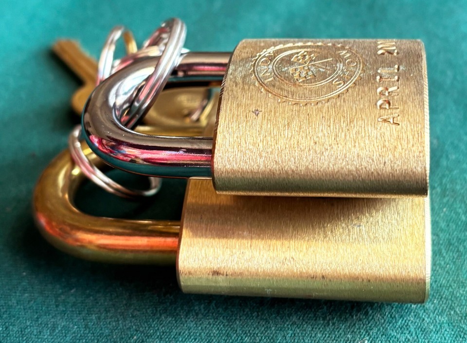 2 Vtg INDY LOCK SHOW Logo WILSON BOHANNAN Padlocks 2001 & 2004 ...