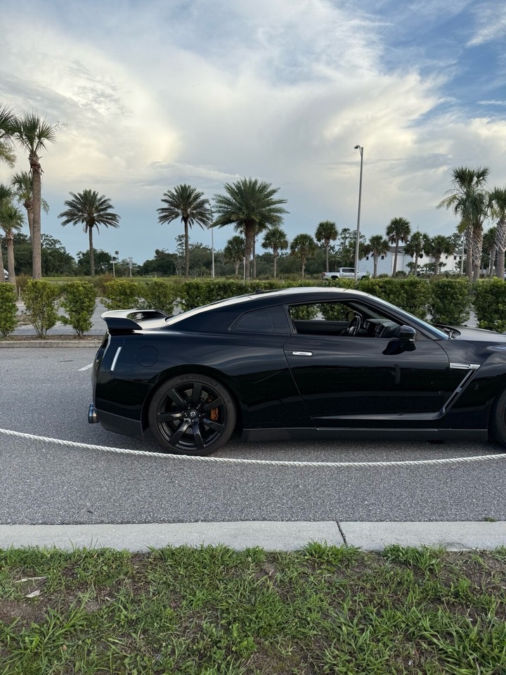 2010 Nissan GT-R BASE | eBay