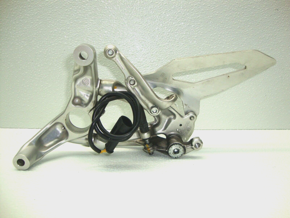 16-19 DUCATI PANIGALE 959 RIGHT REARSET REAR SET DRIVER FOOT PEG REST ...