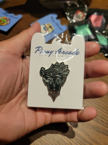 Pinny Arcade PAX West 2019 Monster Hunter World Iceborne Logo Crest Pin ...
