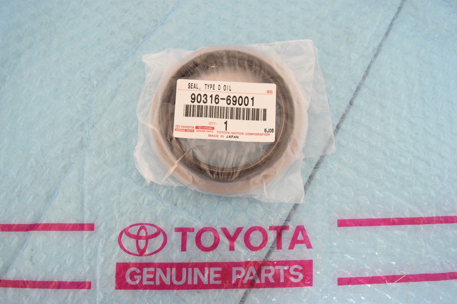 Genuine Toyota Front Outer Hub Seal 90316-69001 / 9031669001 | eBay