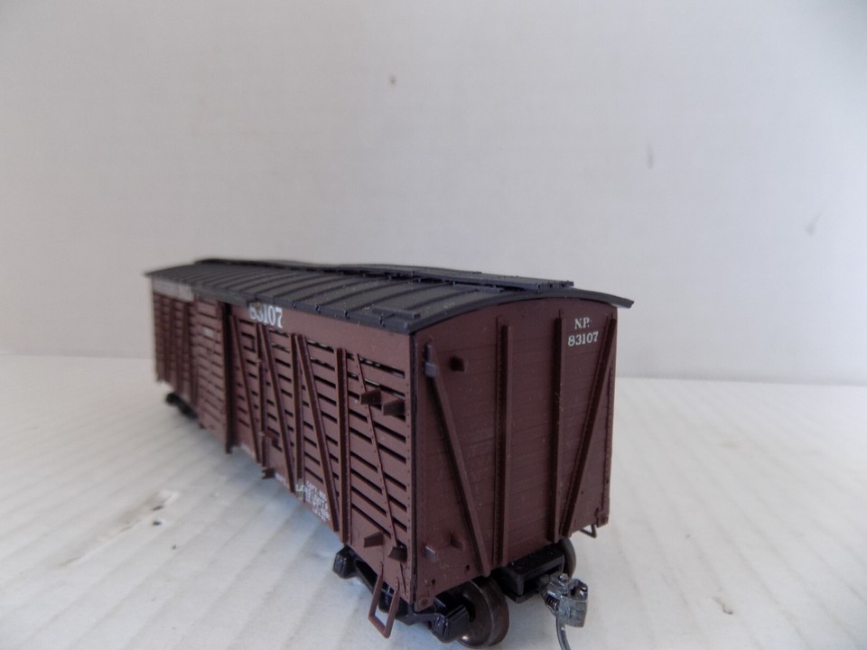 40 ' STOCK CAR, FOR; NORTHERN PACIFIC RR. BY UNBRANDED HO SCALE PO ...