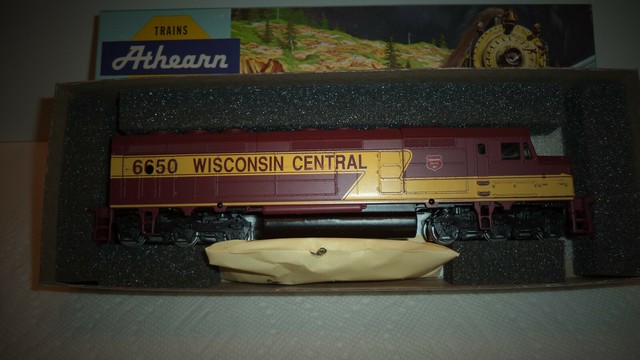 Athearn HO powered loco F45 Wisconsin Central #6650,NIB | eBay