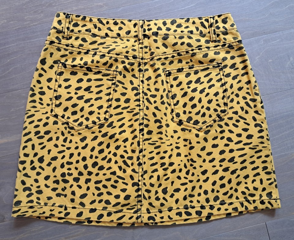 SIGNATURE YELLOW LEOPARD PRINT SKIRT SIZE SMALL | eBay