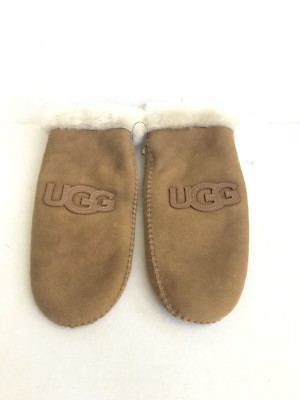 UGG CLASSIC HERITAGE LOGO PATCH MITTEN CHESTNUT SHEARLING SUEDE GLOVES ...