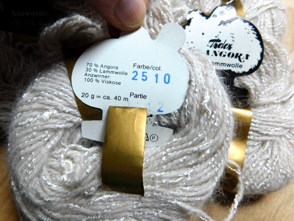 VTG 20gr.Thelex 70% Angora 30% Lamb's Wool Twirled w. Shiny Viscose ...