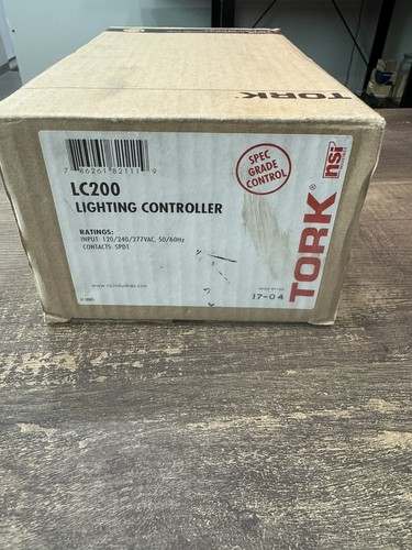 TORK LC200 DUAL STAGE LIGHTING CONTROLLER WITH PHOTOCELL INPUT 120/240 ...