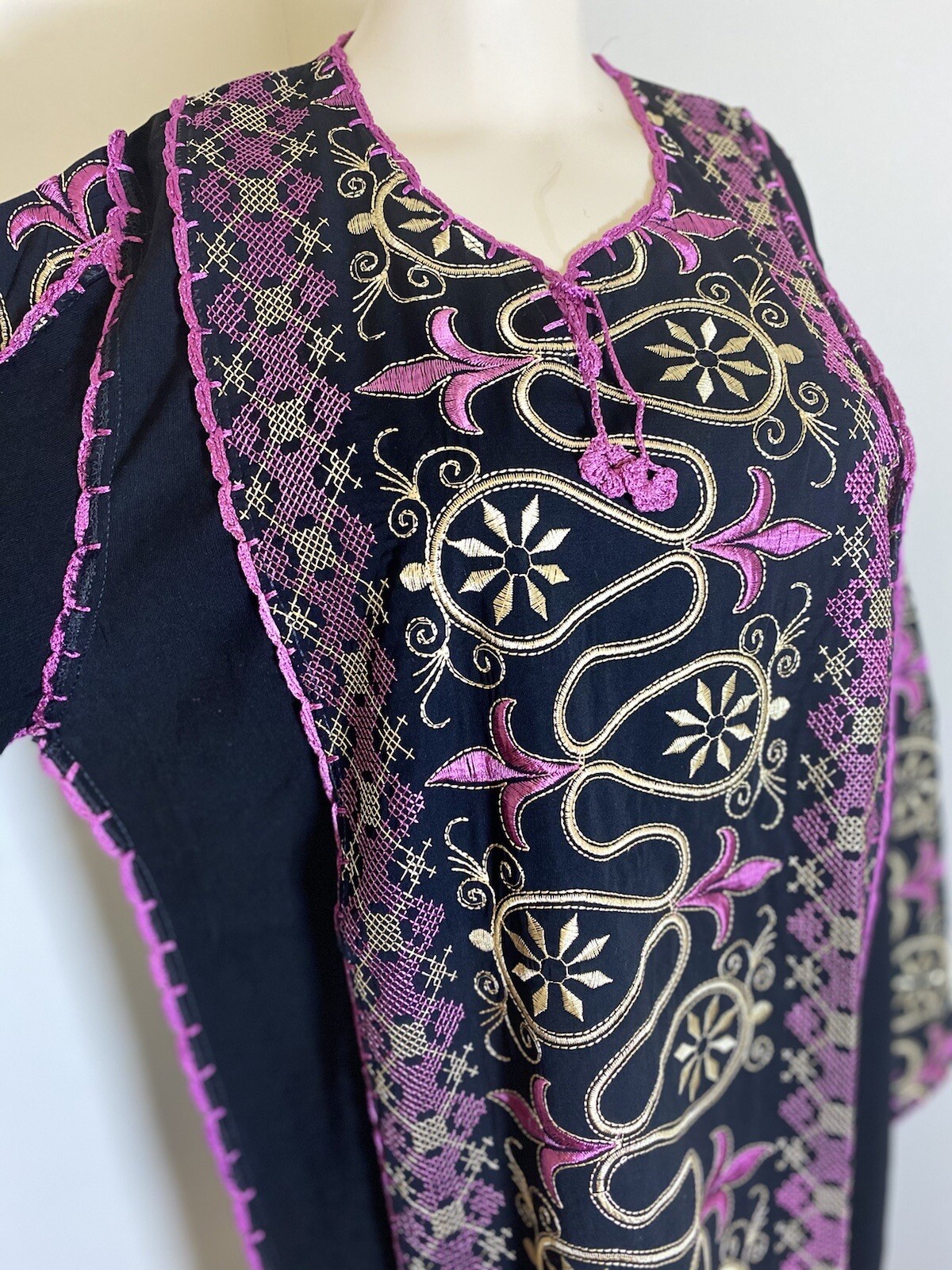Embroidered Thobe Abaya Traditional Palestinian ARABIAN Thob caftan ...