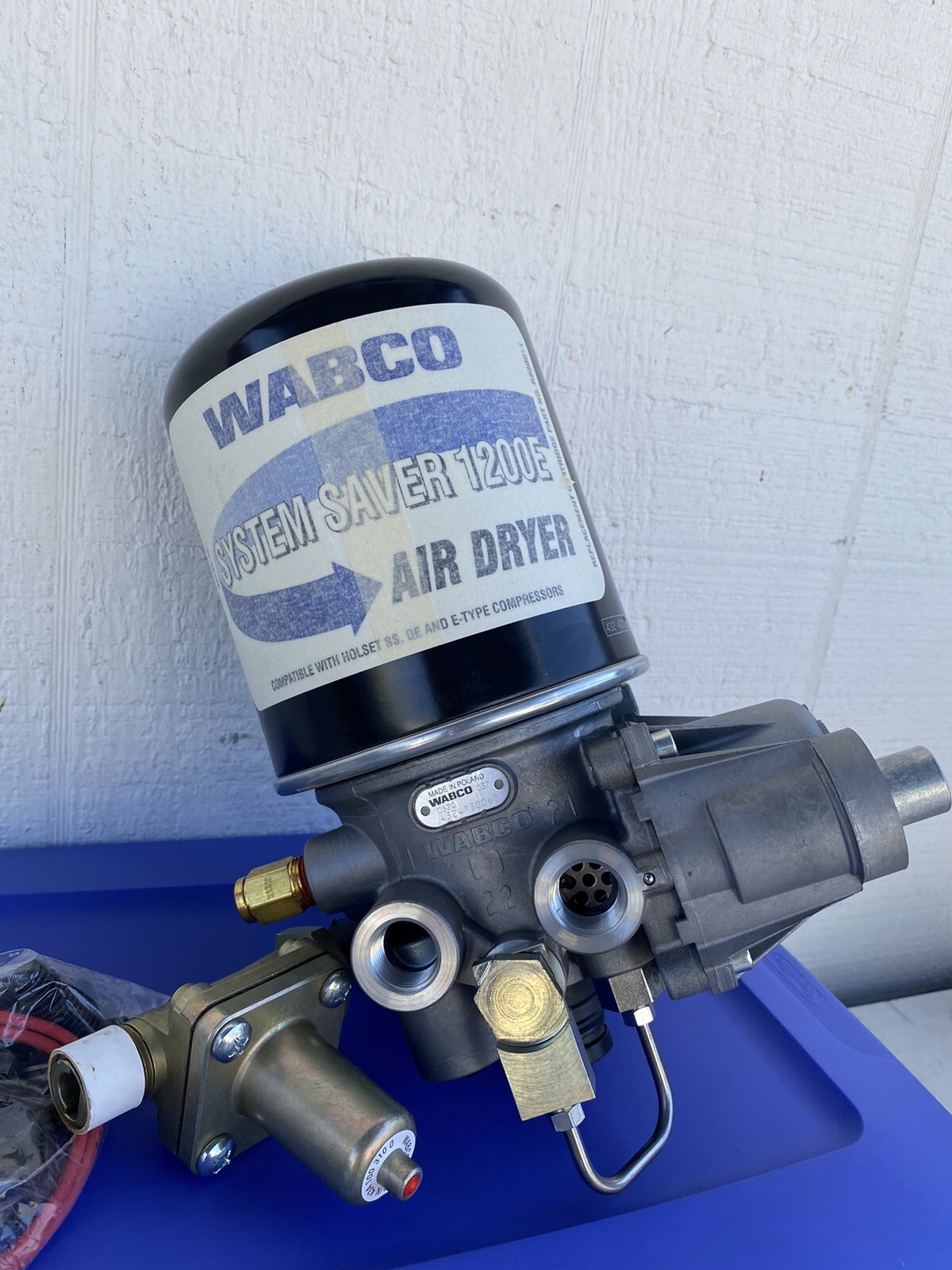 Wabco 4006110570 Air Dryer Kit Standard Cartridge SS1200 12VOLT TCV for ...