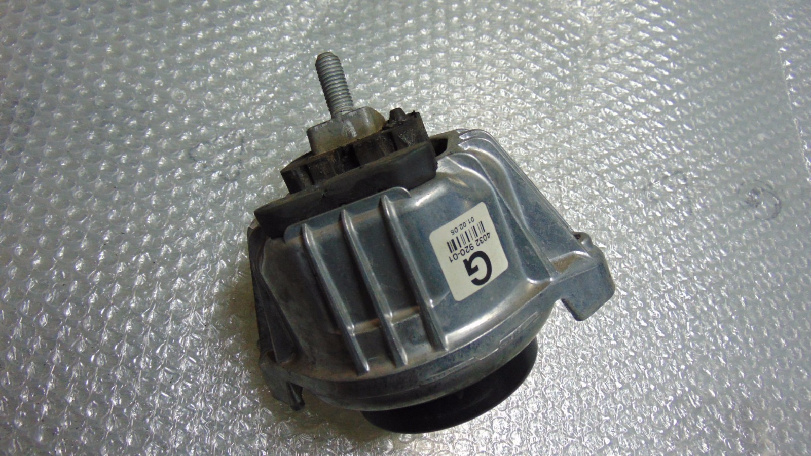 Engine Mount Left - BMW 22116768799 BMW Series 1-3 - See Models | eBay