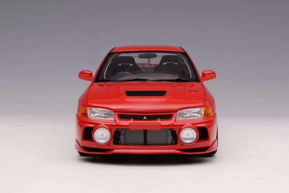 MOTORHELIX 1/18 MITSUBISHI LANCER EVO IV WITH ORIGINAL LICENSE (PRESALE ...