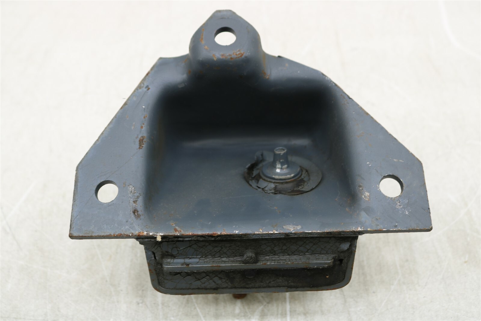 NEW OEM Ford Engine Motor Mount Left F3UZ-6038-B F-150 E-150 E-250 4.9L ...