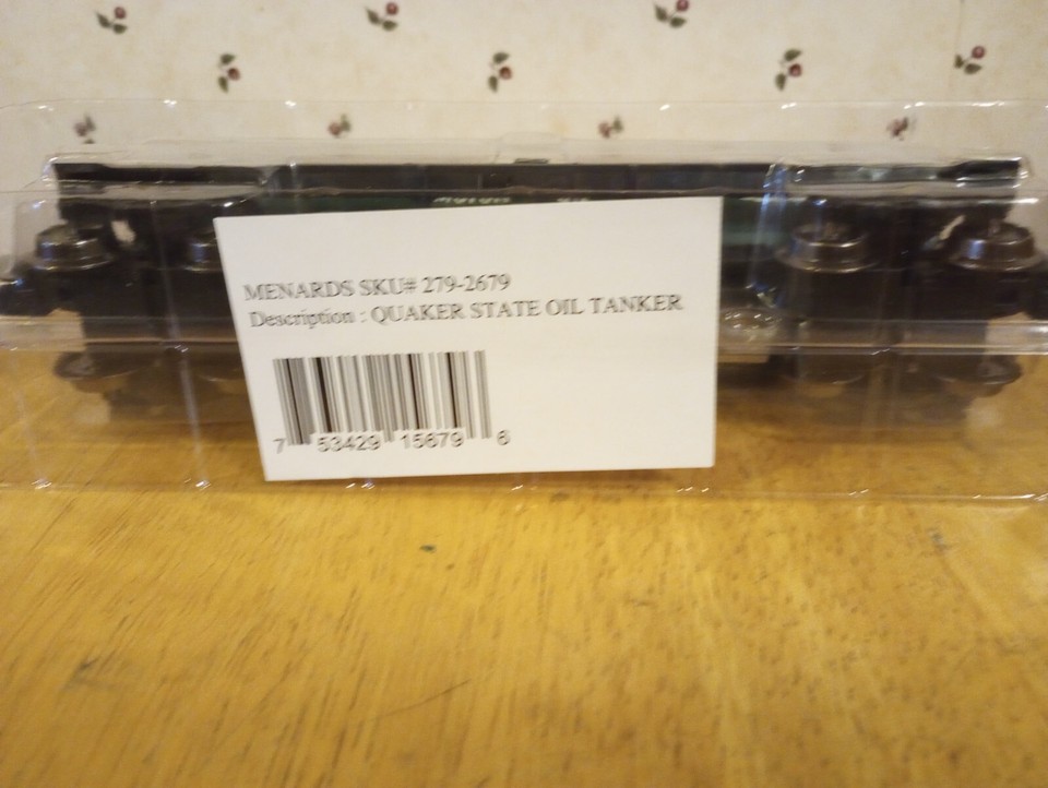 Menards Gold Line 279-2679 "Quaker State Oil Tanker Green" NIB!! | eBay