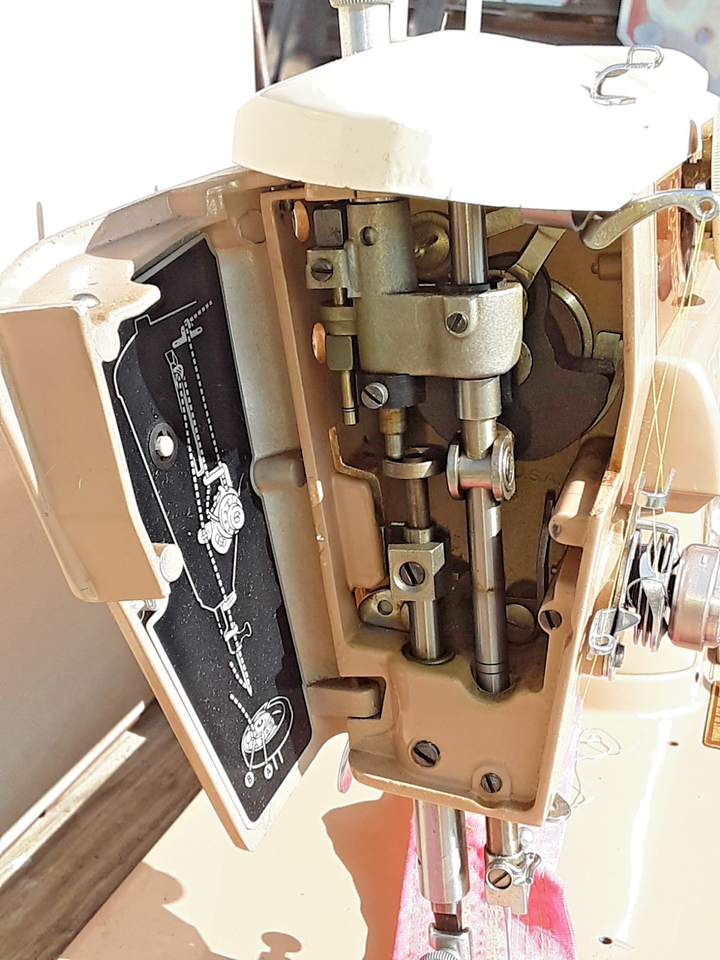 SINGER 401A Portable Sewing Machine with Case & Pedal Serial NB760845 ...