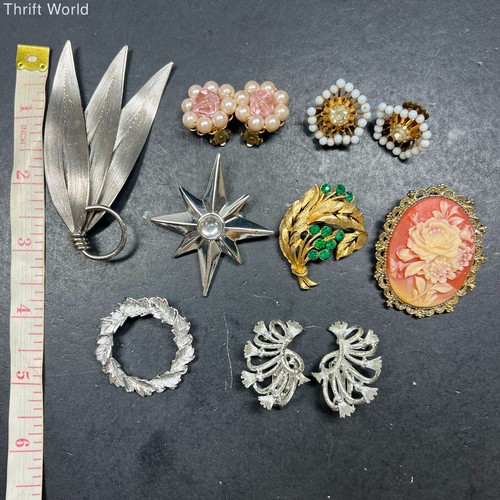 Vintage Clip On Earrings Brooches Lisner Marvella Danecraft Gerrys JJ Assorted | eBay