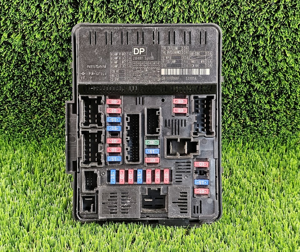 2013-2015 Nissan Pathfinder Control Unit IPDM Fuse Relay Box OEM USED ...