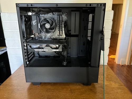 GAMING PC CUSTOM DESKTOP TOWER (EXCELLENT CONDITION)