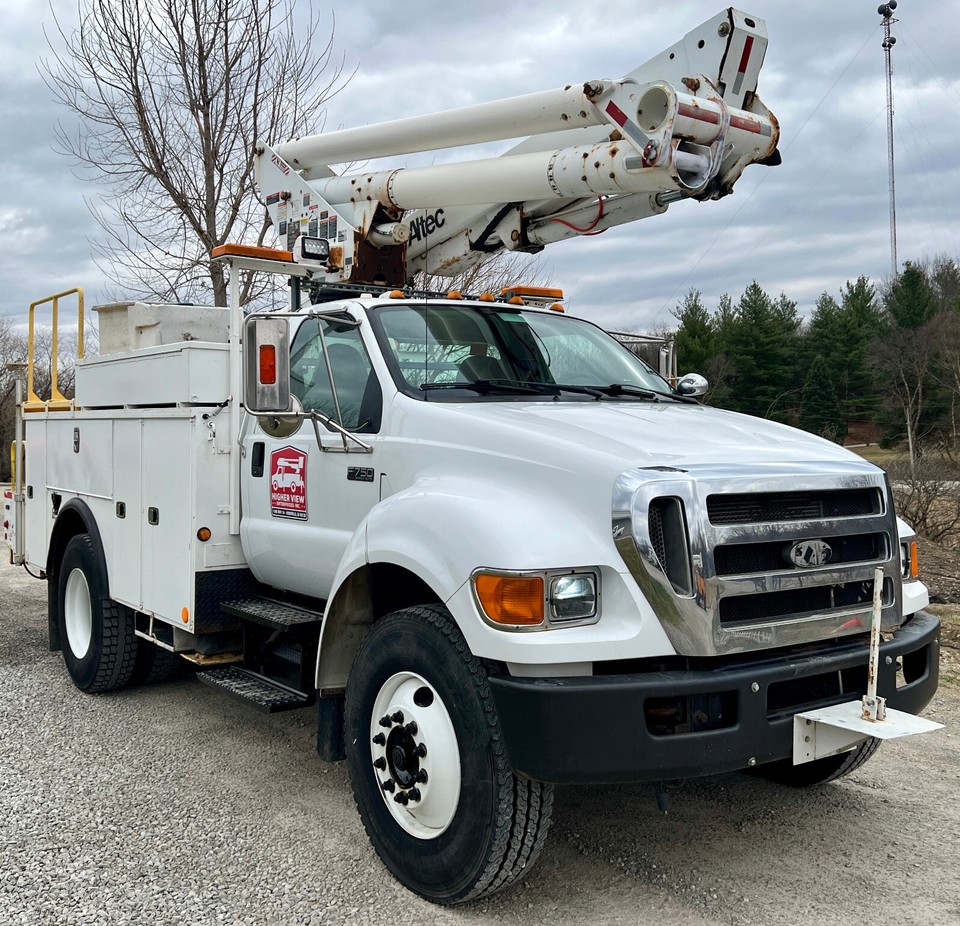 2010 Ford F750 Altec TA45M 50' Material Handle Bucket Boom Truck ...