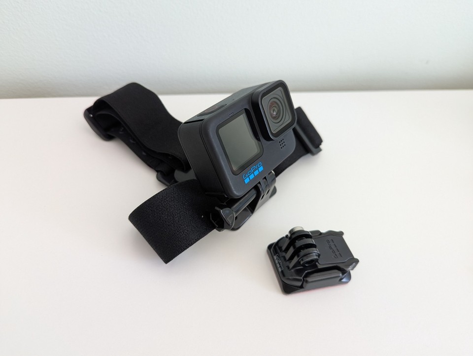GoPro HERO 10 Black Bundle of Accessories (Screen Cracked But Functions ...