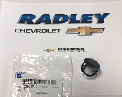 OEM NEW GM CHROME POWER OUTLET COVER SILVERADO SIERRA YUKON TAHOE ...