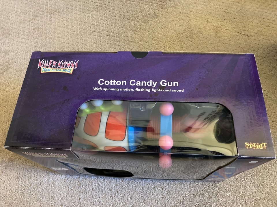 Killer Klowns From Outer Space Cotton Candy Gun Spirit Halloween ...