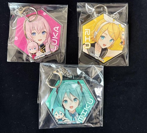 Hatsune Miku Kagamine Rin Megurine LukaVillage Vanguard Van Acrylic ...