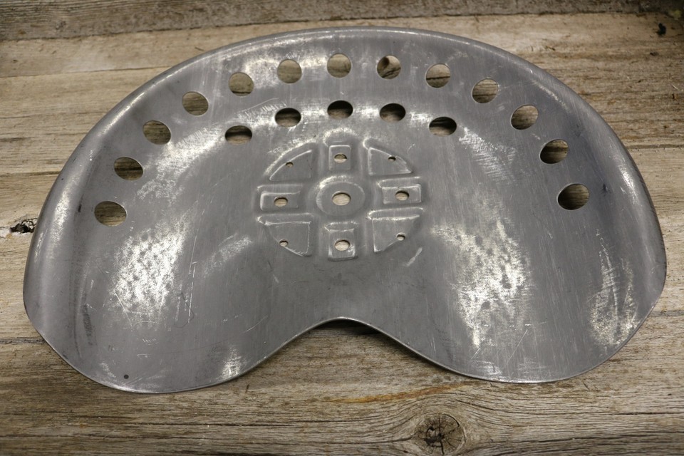 Antique Style Metal Tractor Seat RUSTIC Ranch Home DECOR Farm Wagon ...