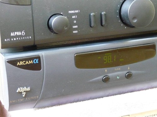 Arcam Alpha 6 R/C Stereo Amplifier + Arcam Alpha 7 AM/FM Stereo Tuner ...