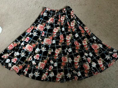Chances R Women’s Black / Pink Roses Print Pleated Skirt Size S Small ...
